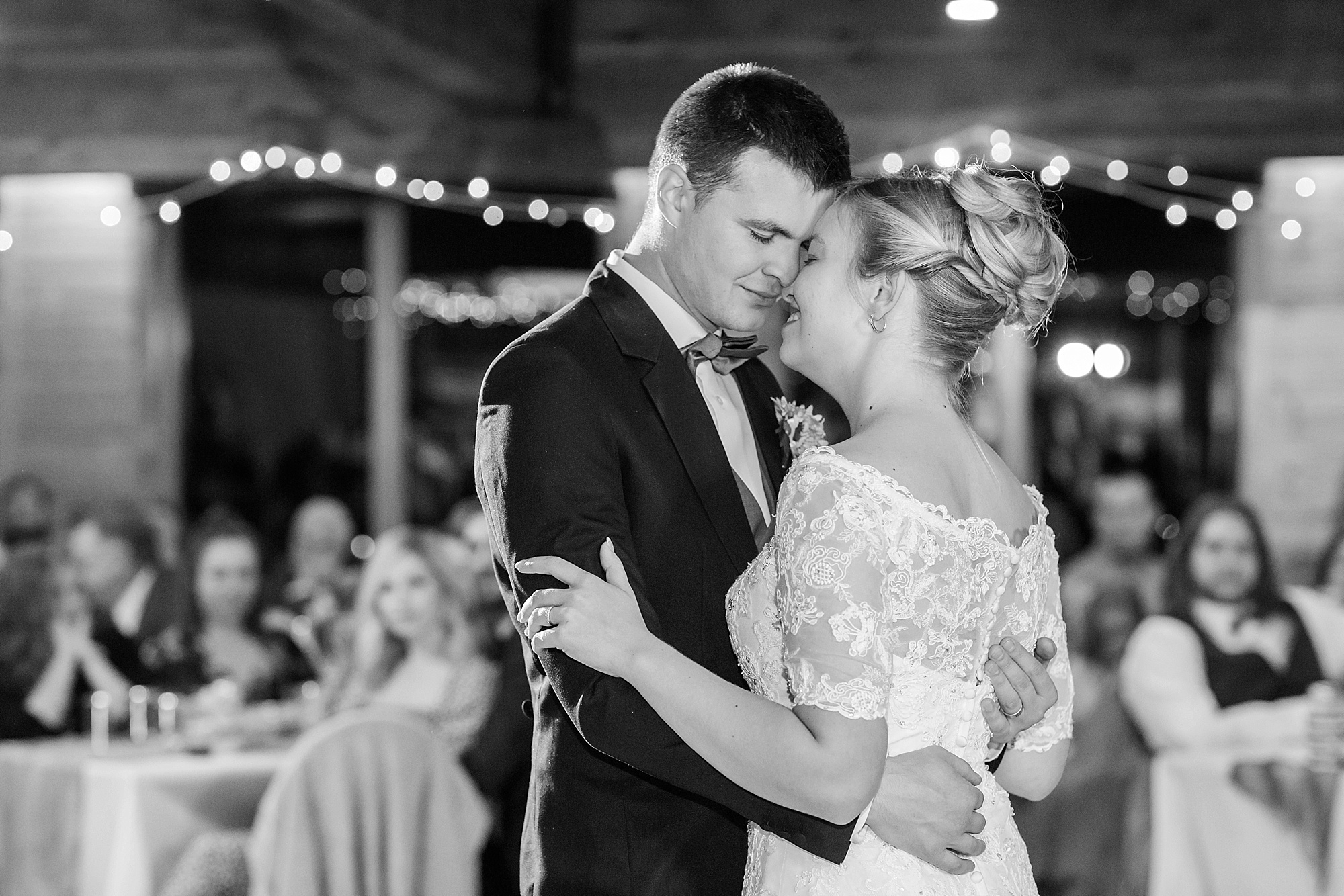 Joy-filled Late Autumn Wedding in Fredricksburg, Virginia – Michelle ...